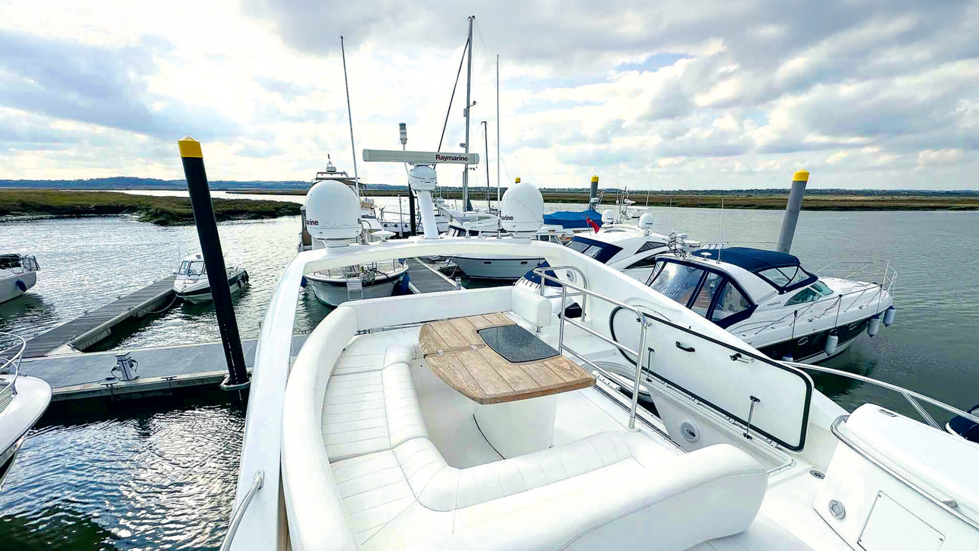 Sunseeker Manhattan 52 used boat review: Still outshines the rest