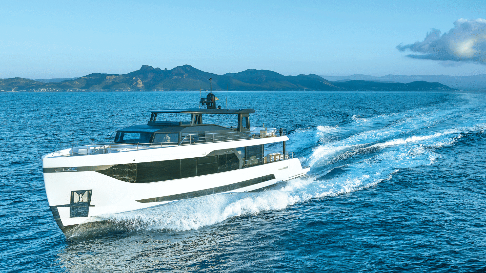 Focus 5X First Look: Focus Motoryachts Unveils New Flagship with ...