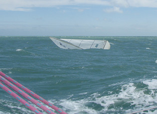 J/24 sinks at British National Championships - Practical Boat Owner