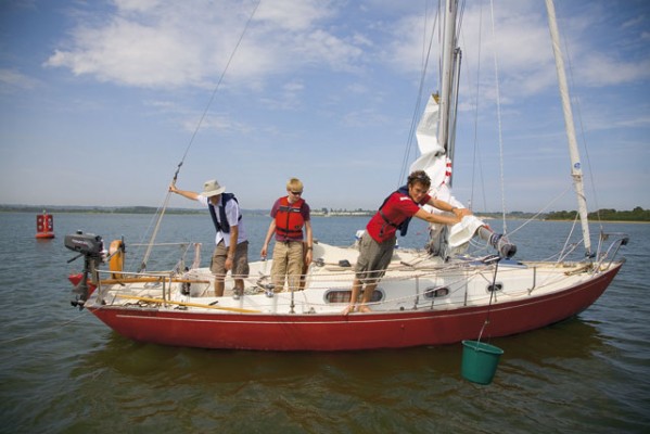 What to do when you run aground - Practical Boat Owner