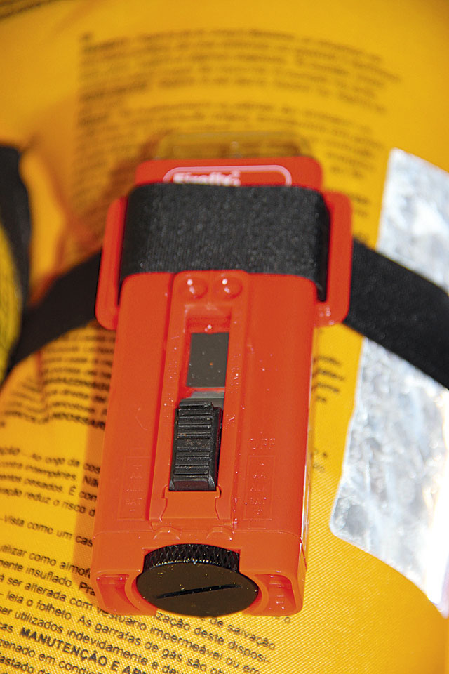 ACR Firefly 3 SOLAS Strobe light - Practical Boat Owner