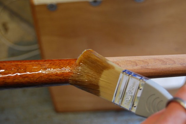 8 quick tips for varnishing - Practical Boat Owner