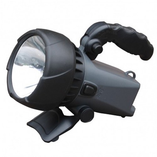 10 Handheld searchlights tested - Practical Boat Owner