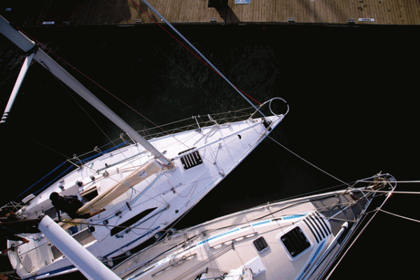 How to tow alongside - Practical Boat Owner