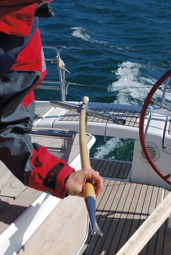 Using an emergency tiller - Practical Boat Owner