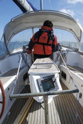 Using an emergency tiller - Practical Boat Owner