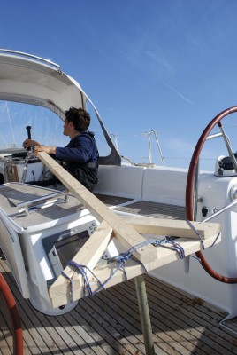 Using an emergency tiller - Practical Boat Owner