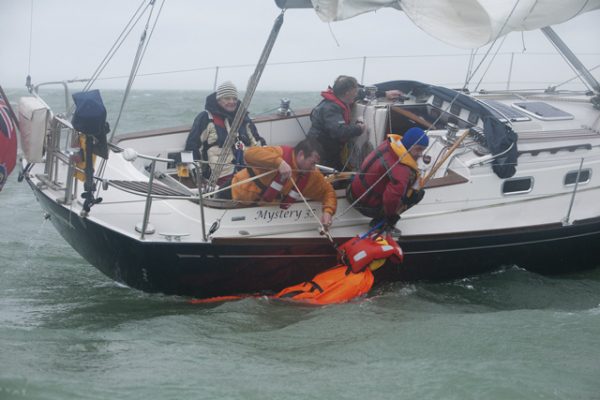 Force 6 man overboard recovery - Practical Boat Owner