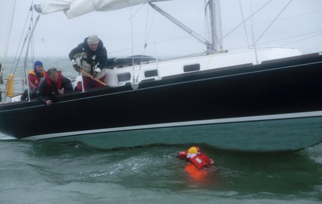 Force 6 man overboard recovery - Practical Boat Owner