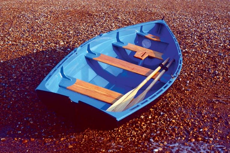 Building an outboard well in a 14ft rowing and sailing boat – the ...