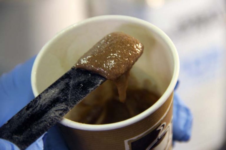 4. How to make the perfect epoxy fillet - Practical Boat Owner