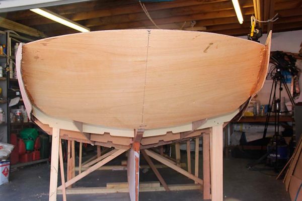 10. Adding hull sides - Practical Boat Owner