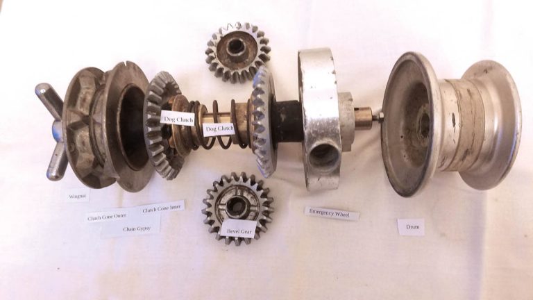 How to restore a manual windlass as a DIY practical project - Practical ...
