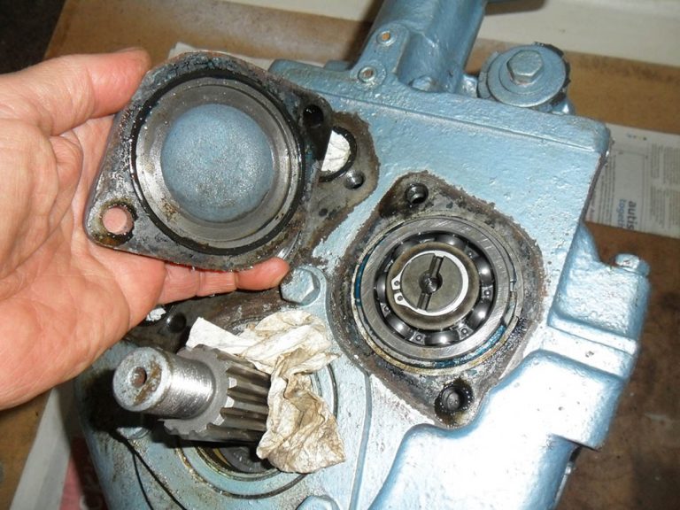 The step by step guide to dismantling a PRM 100 marine gearbox ...