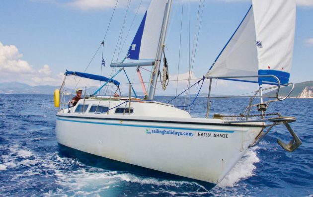 Jaguar 27 review and test sail - Practical Boat Owner