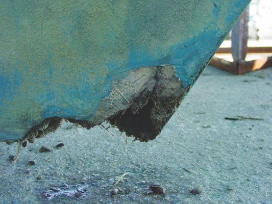When lightning strikes – how to protect your boat from lightning at sea ...