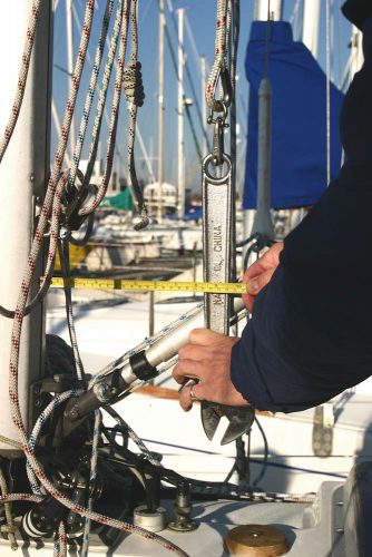 How to set up your rig: tension your shrouds on masthead or fractional ...