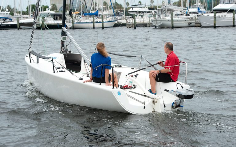 TEMO 1000 electric outboard: first look and test - Practical Boat Owner