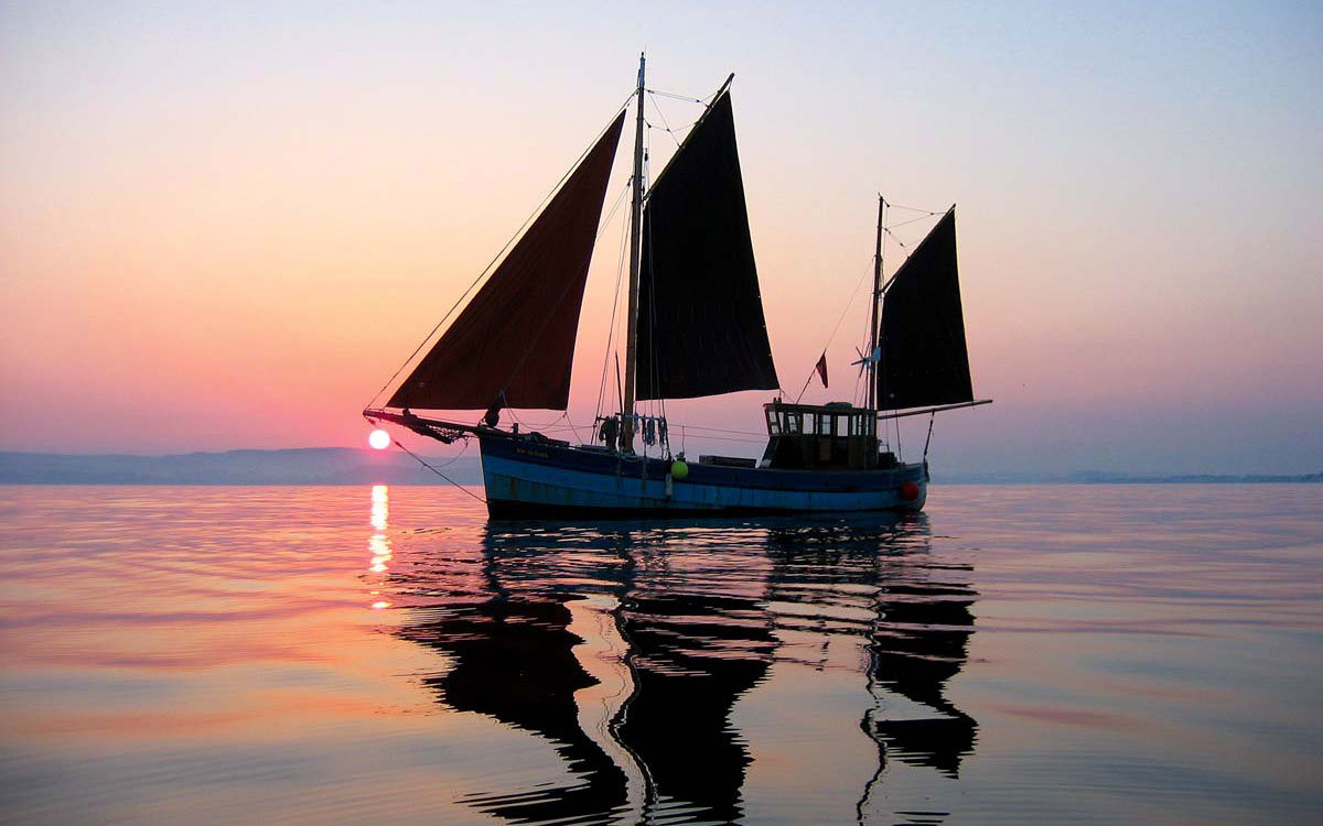 Convert a 54ft fishing trawler into a blue-water motor-sailer ...