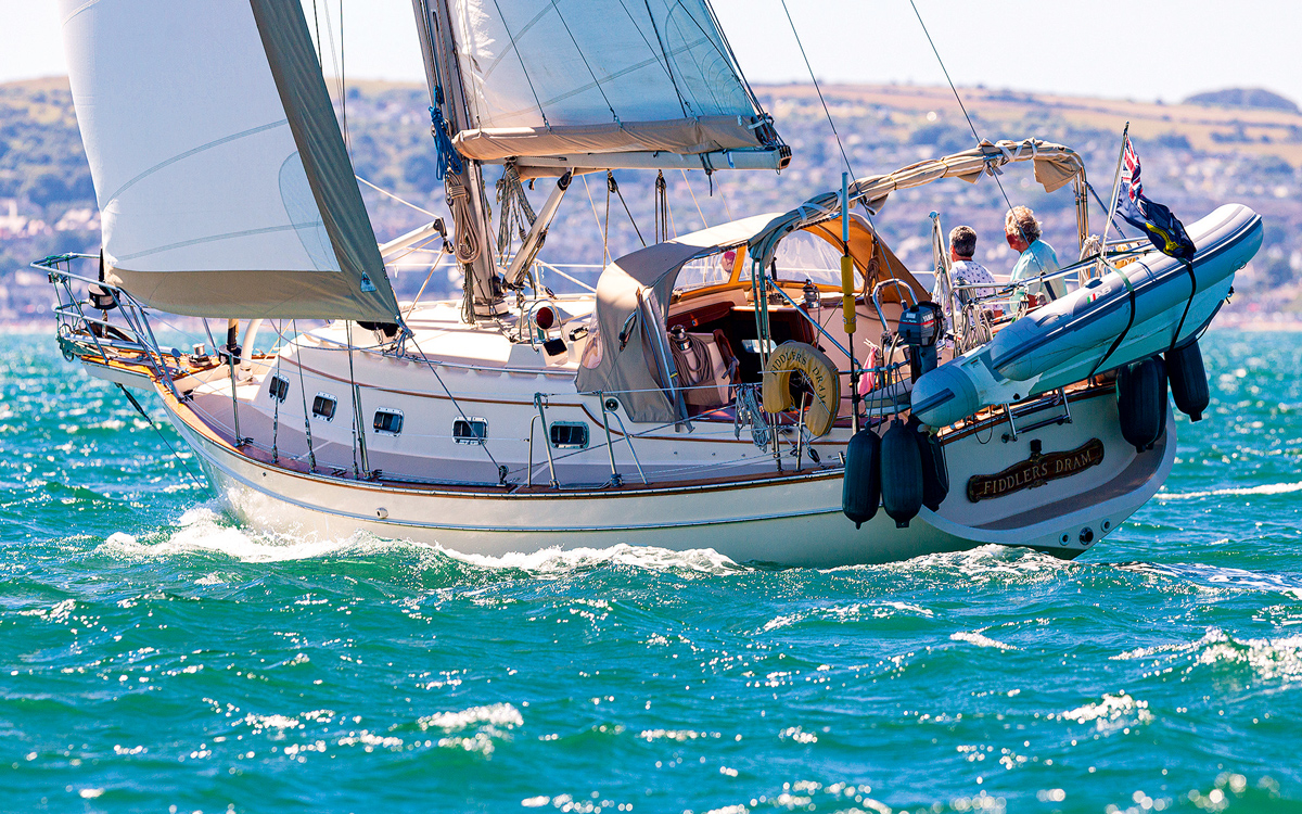 Island Packet 350: A boat that delivers you in style - Practical Boat Owner