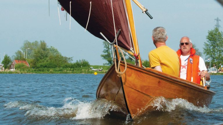 How to build a boat: Essential guide to building your first kit boat