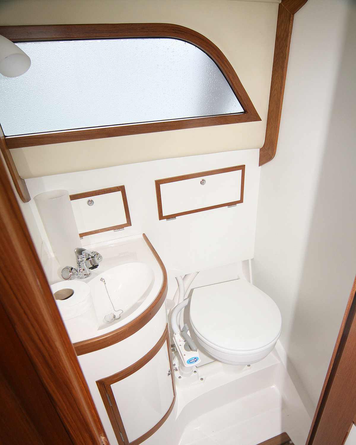 Fairey Swordsman 30: A crowd-pleasing jet boat with 007 connections