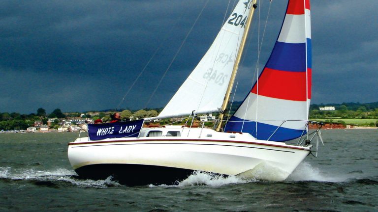 Best 30 foot boats: Seaworthy British cruisers available for under £30k