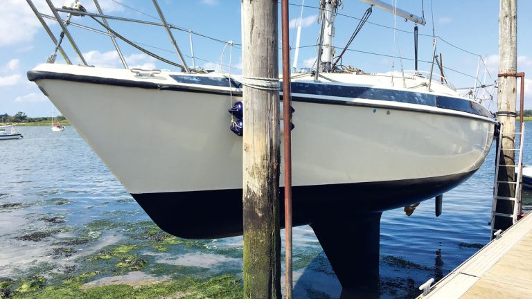 What is antifouling paint and why is it important to antifoul your boat?