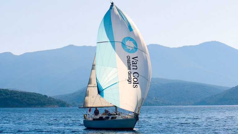 9 expert sailing techniques to help you sail better, faster and safer