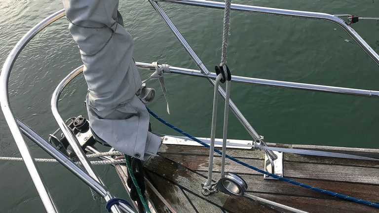 9 expert sailing techniques to help you sail better, faster and safer