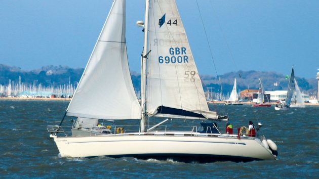 9 expert sailing techniques to help you sail better, faster and safer