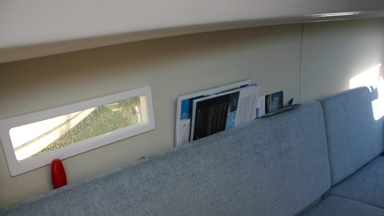 Viko S21: Test sail of this highly affordable nearly new trailer-sailer