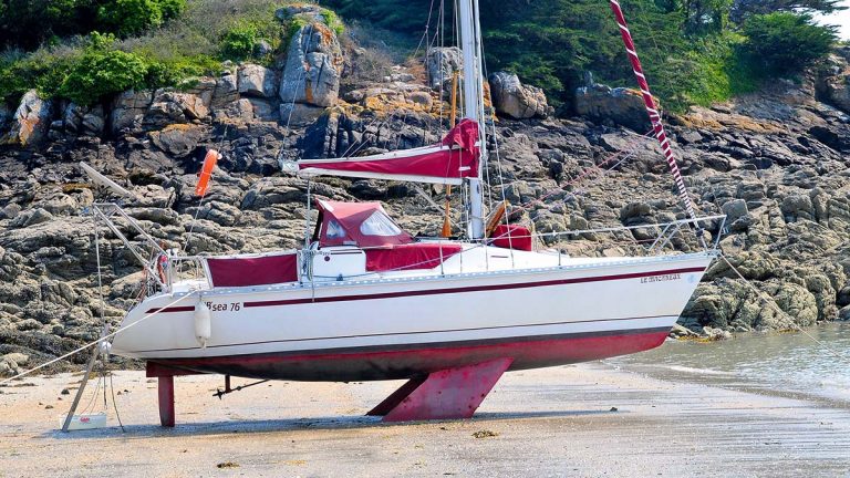 Best bilge keel yachts and twin keel yachts for drying out ashore