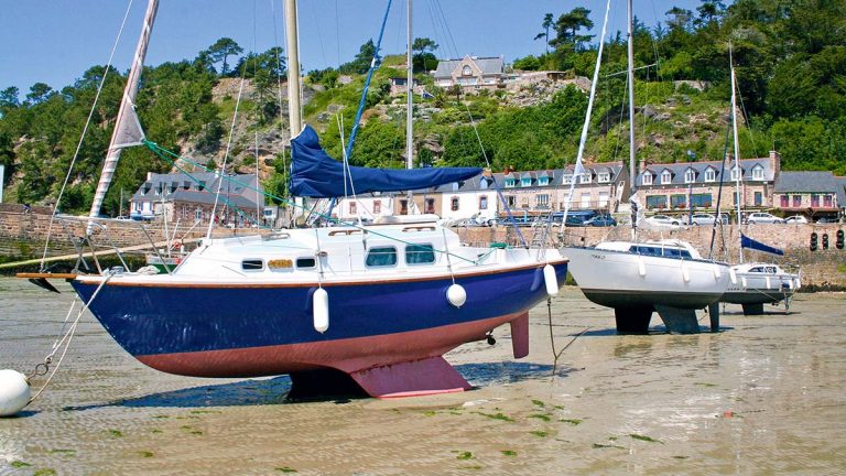 Best bilge keel yachts and twin keel yachts for drying out ashore
