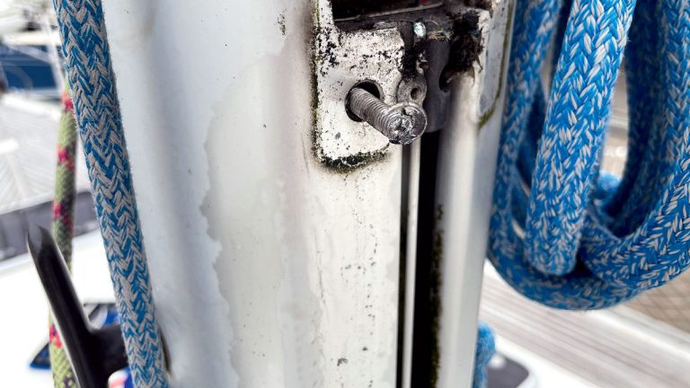 In-mast roller furling problems: how to rebuild a Seldén furling ...