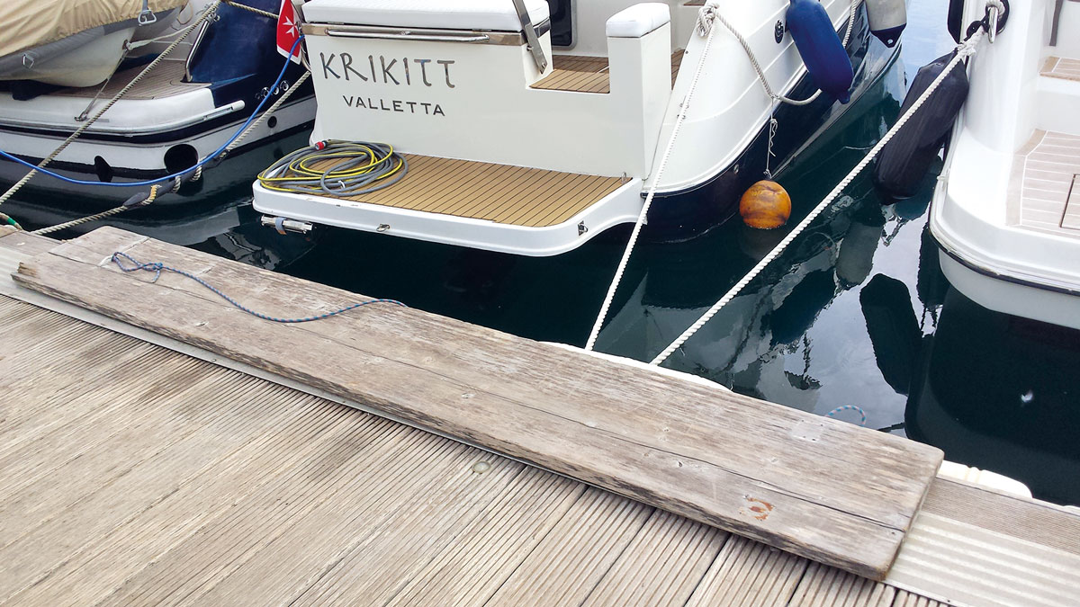 Boarding a boat safely - Practical Boat Owner