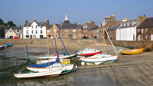 How to launch a trailer sailer (and the key mistakes to avoid)