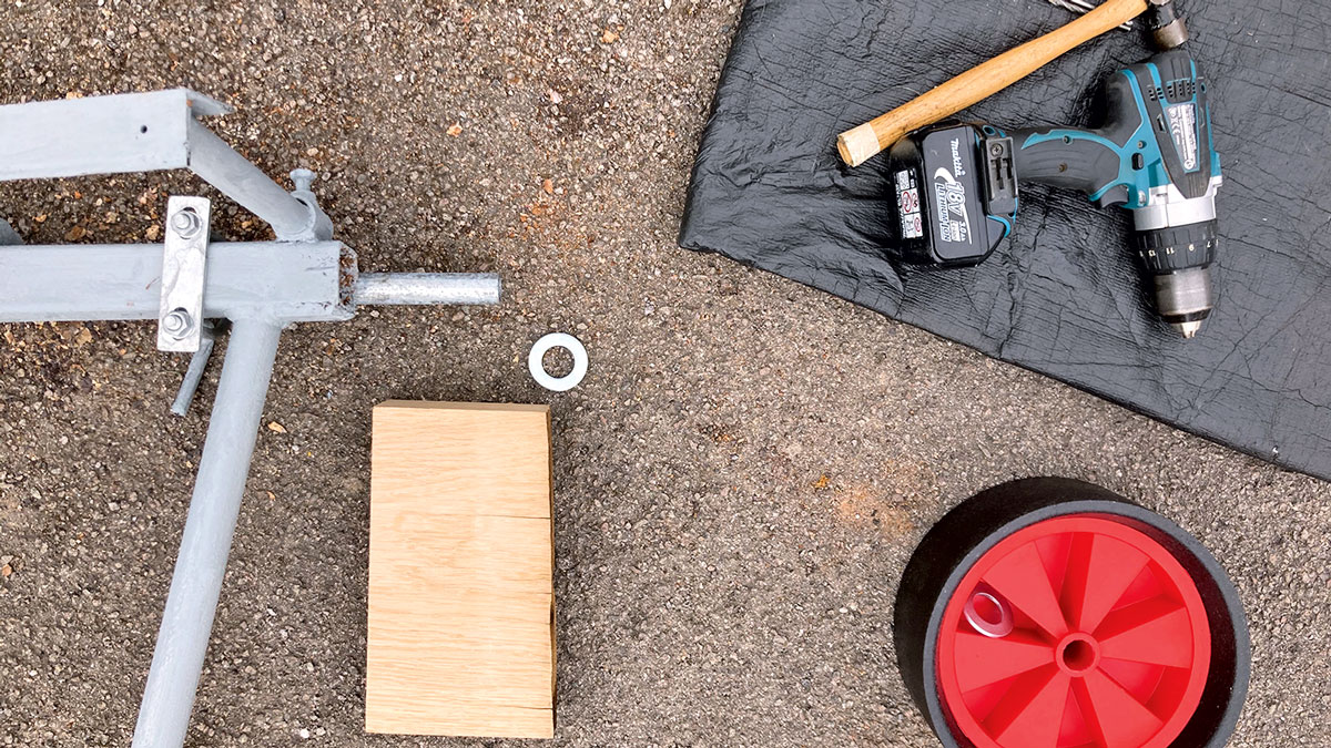Dinghy launch trolley renovation: make it look as good as new ...