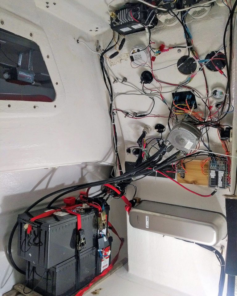 How I converted a 17ft powercat into my perfect Canadian hybrid boat