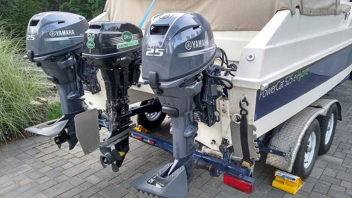 How I converted a 17ft powercat into my perfect Canadian hybrid boat