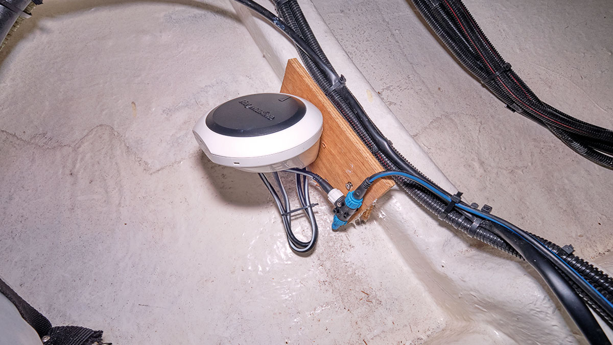 How to fit your own Raymarine autopilot - Practical Boat Owner