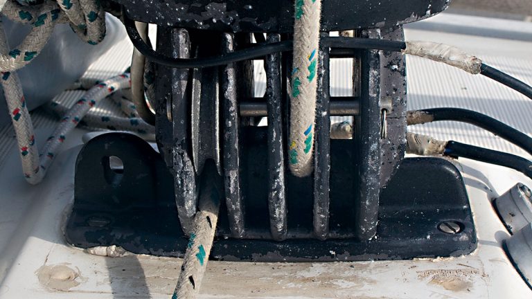 Do-it-yourself mast stepping - Practical Boat Owner