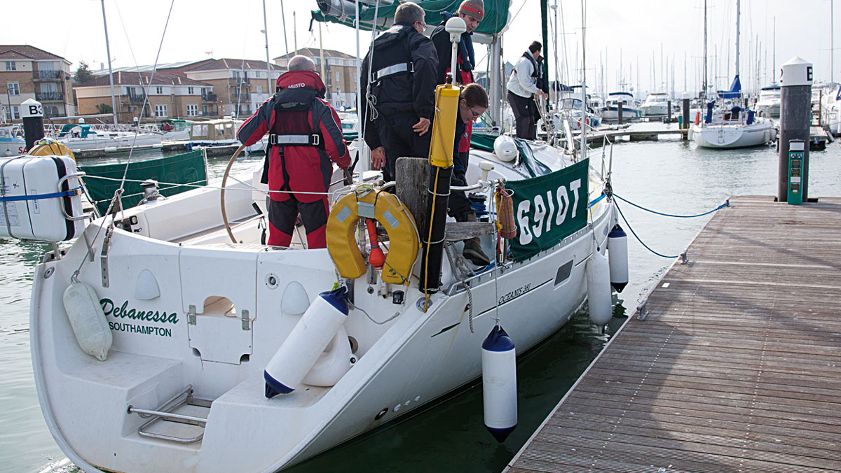 Berthing a vessel: 2 clever ways with warps - Practical Boat Owner