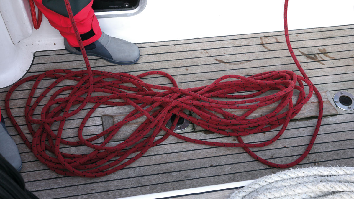 How to pick up a pile mooring - Practical Boat Owner