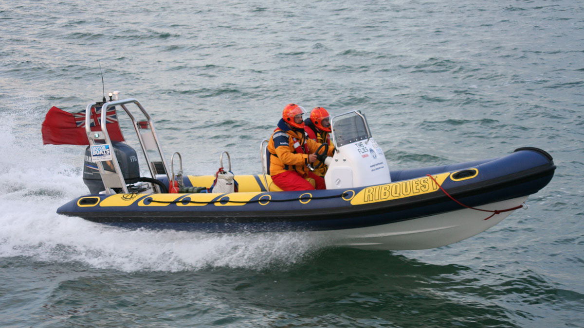 Cruising in powerboats long distance: a quick guide - Practical Boat Owner