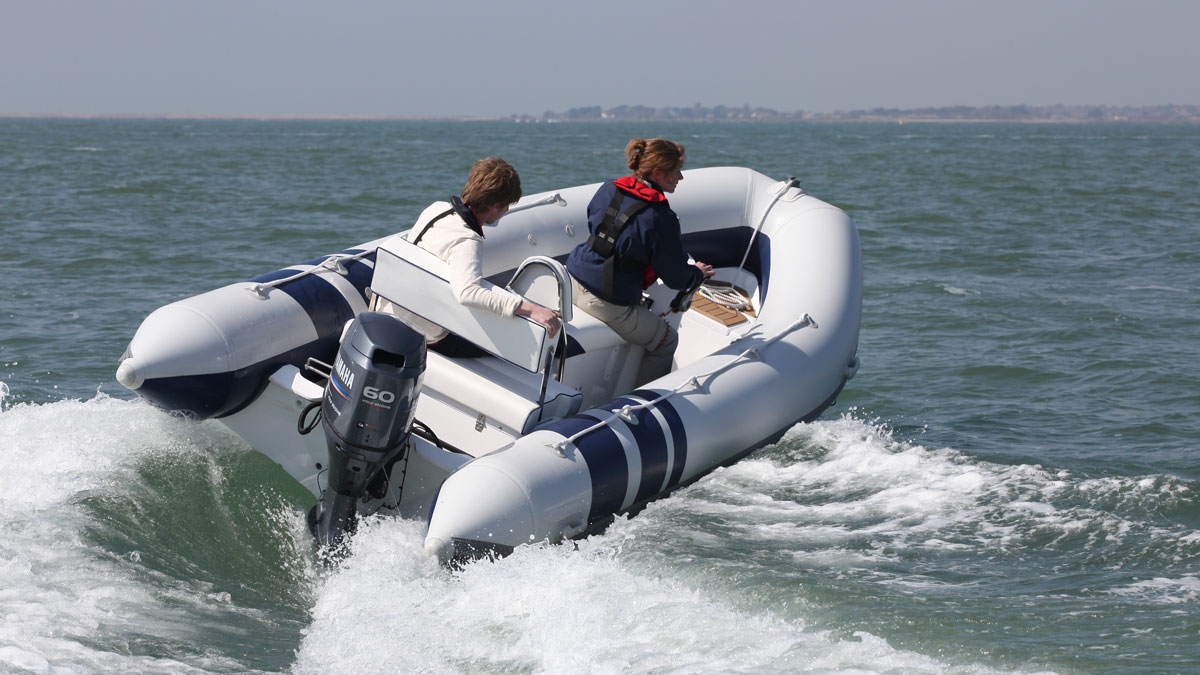 Boat fuel economy: how to save petrol - Practical Boat Owner