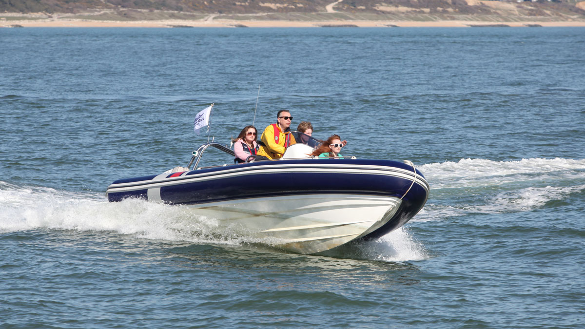 Boat fuel economy: how to save petrol - Practical Boat Owner