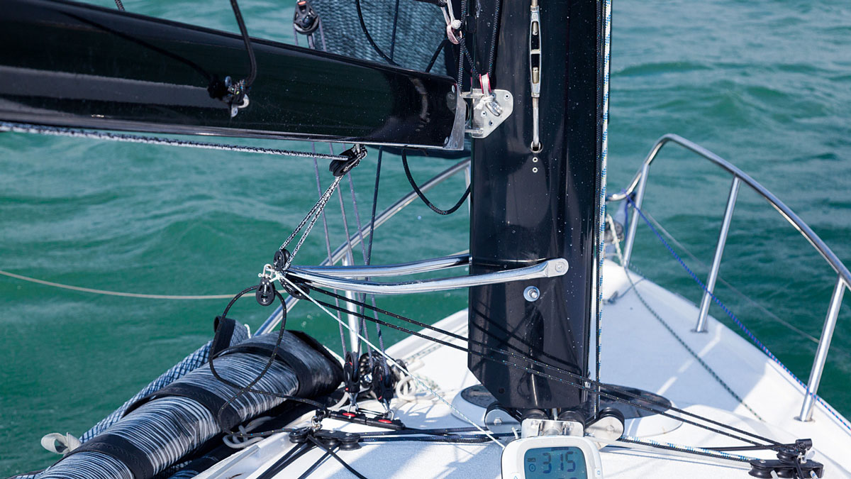 Dragonfly 25: the versatile trailable trimaran - Practical Boat Owner
