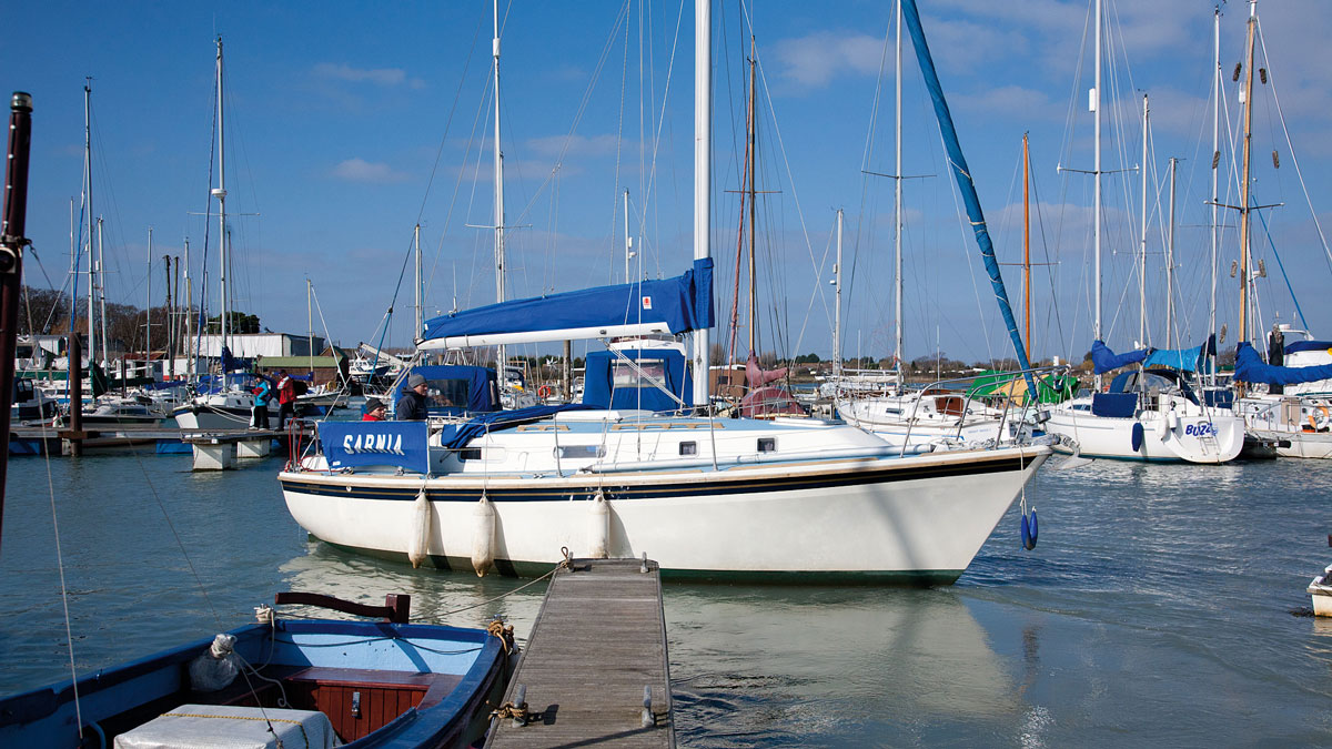 Boat handling tips: marina exit strategies - Practical Boat Owner