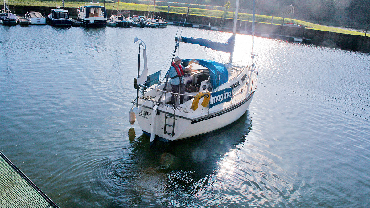 Boat handling: leaving a tight space - Practical Boat Owner